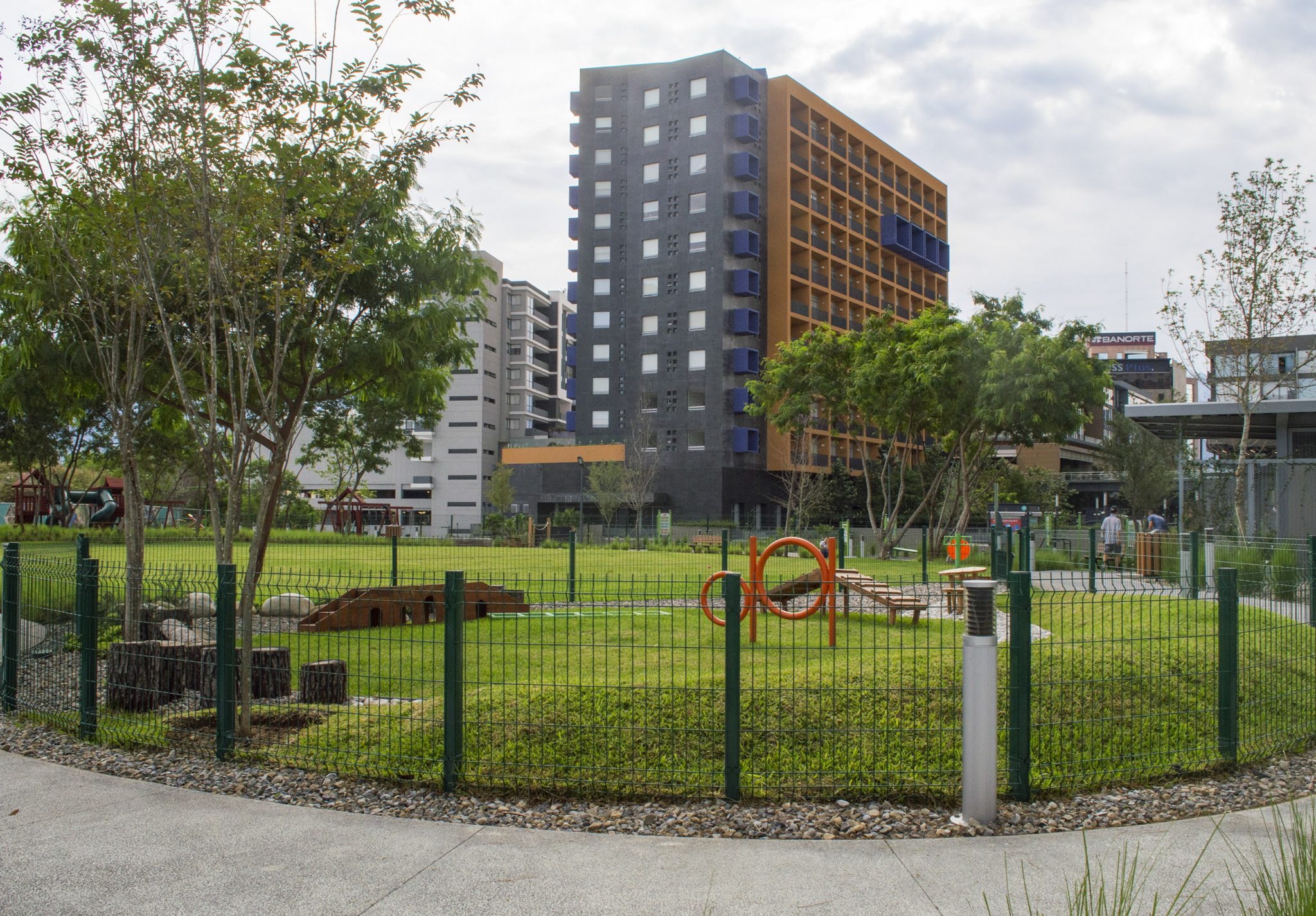 PARQUE RESIDENTES NUEVO SUR – Gladiola Estudio